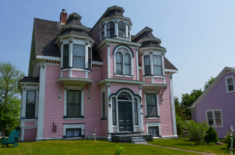 Our Favorite Town – Lunenburg – Piddlin' Around